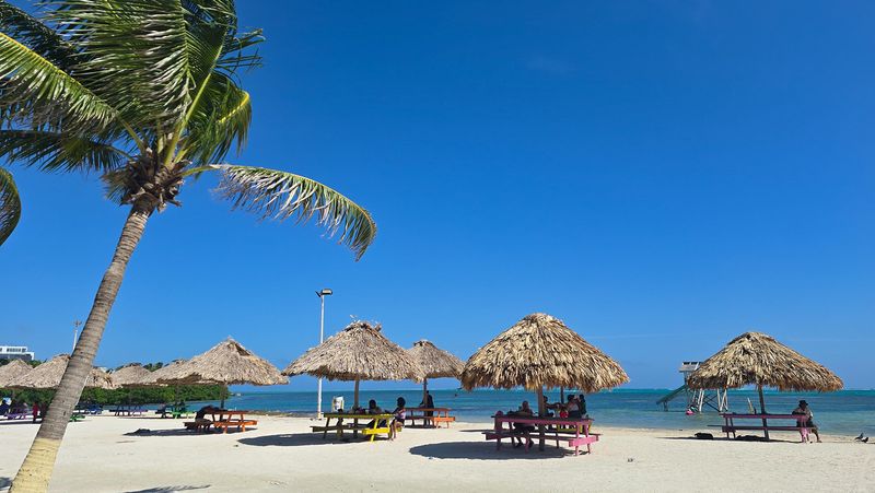 11 Best Belize Beaches & Resorts 2025 (With Map) - Nayawalk